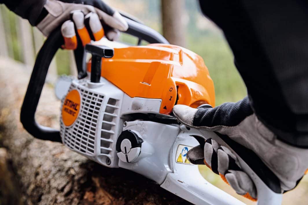 MS261 Chainsaw (3)