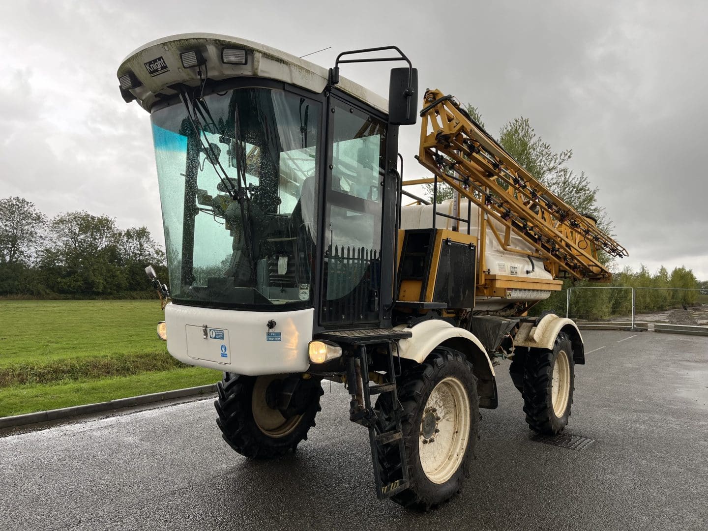 Knight 1840 24m Self Propelled Sprayer